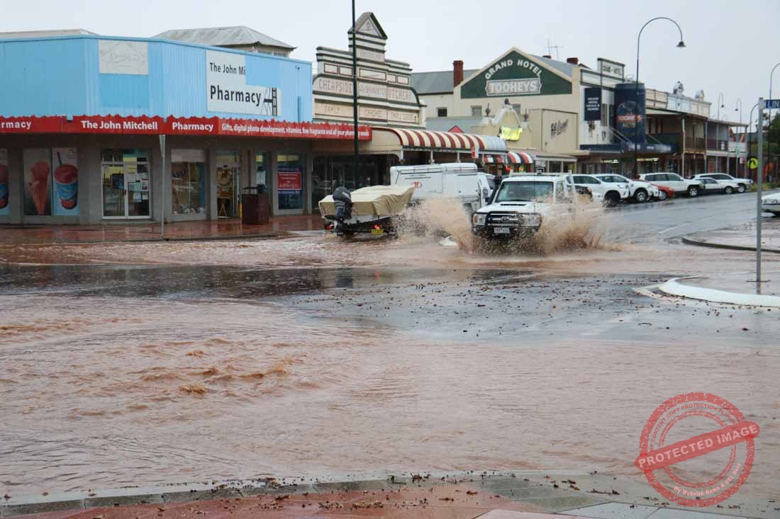 Welcome downpour fills the drains – The Cobar Weekly
