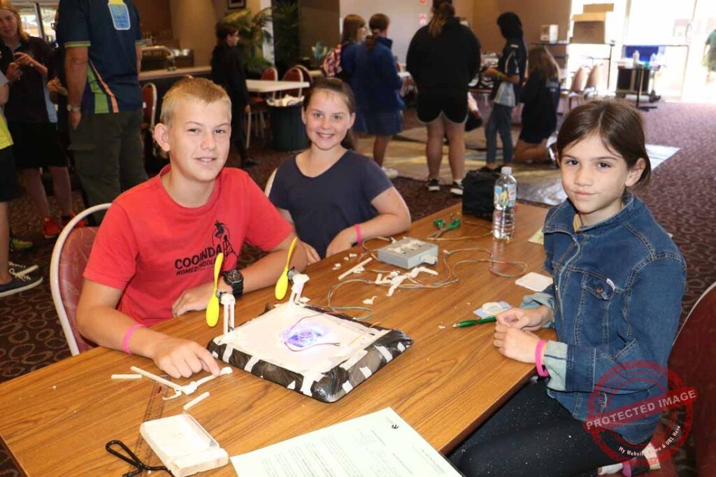 Shining a spotlight on science – The Cobar Weekly