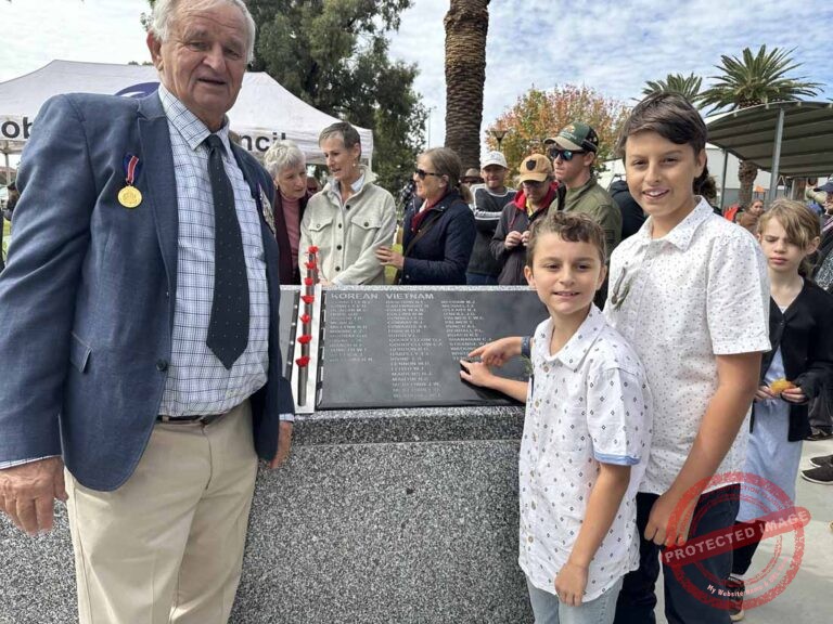 New memorial unveiled at special Anzac Day service – The Cobar Weekly